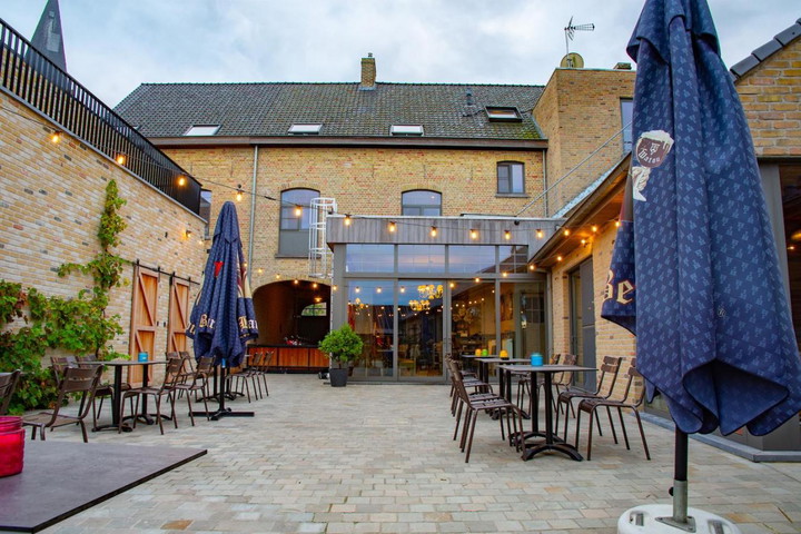 Oud Gemeentehuis - Flandre Occidentale
