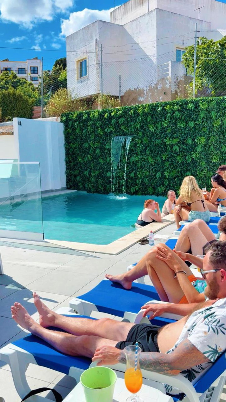 Sun Lovers Hostel - Algarve