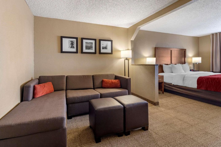 Comfort Inn & Suites Hays I-70 - Kansas