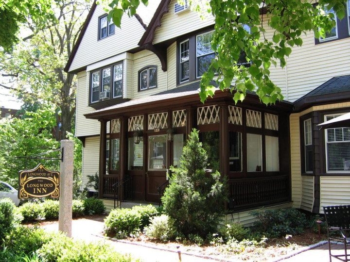 Longwood Inn - Somerville, MA