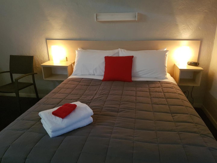 Belmore Motor Inn - 