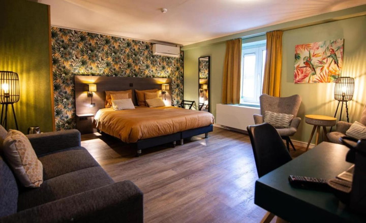 Hotel Brasserie De Klok - Zutendaal