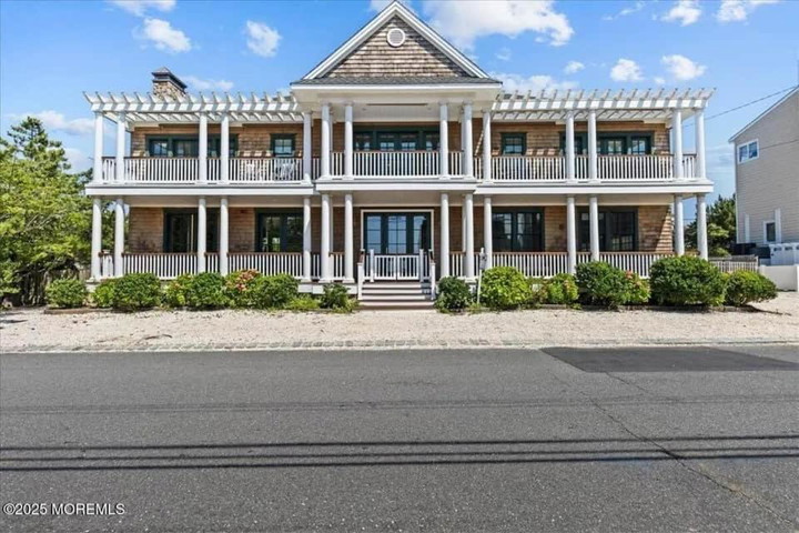 Luxury Coastal Retreat W/heated Pool - Manasquan, NJ