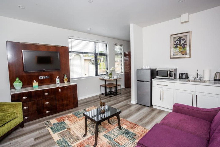 Prime Location - Awesome View -1 Bedroom Apartment - Kalifornia