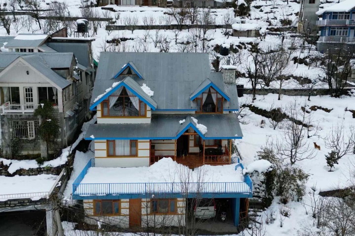 Stayvista's Jodhpur House - 3bhk With Mountain View & Orchard - Manali