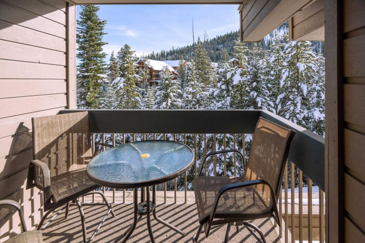 Steps To Ski Lifts - Condo W/ Walk-out Patio! - Big Sky, MT