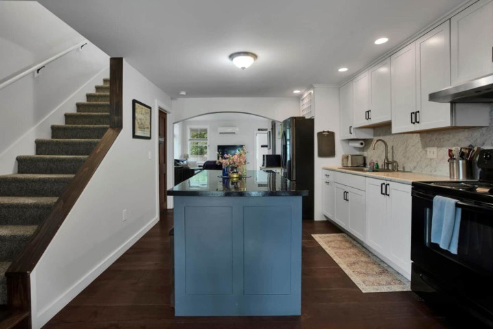 Purple Door Cottage In The Heart Of Middlebury! - ミドルベリ, VT