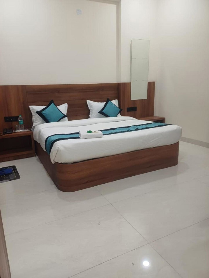 Hotel Soni Indore - Indore