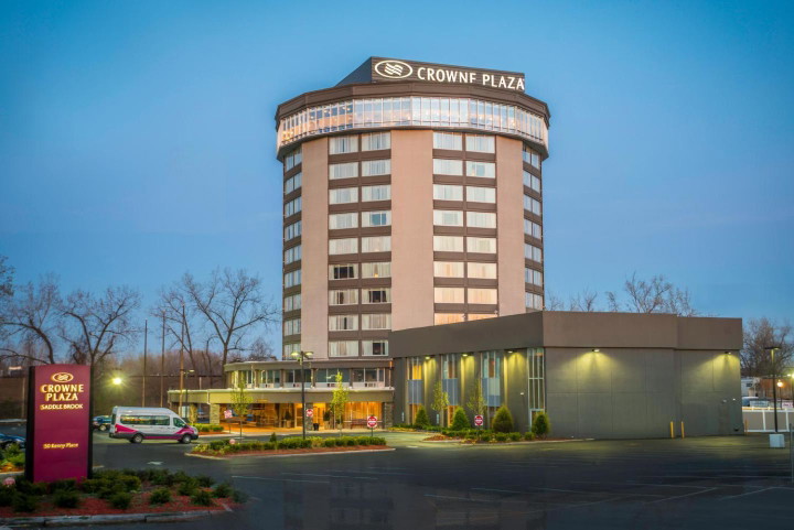 Crowne Plaza Saddle Brook By Ihg - Clifton, NJ