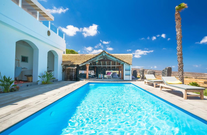 Villa Palacio And Yurt - 2 Pools - Hot Tub - Fantastic Sea Views - Teguise