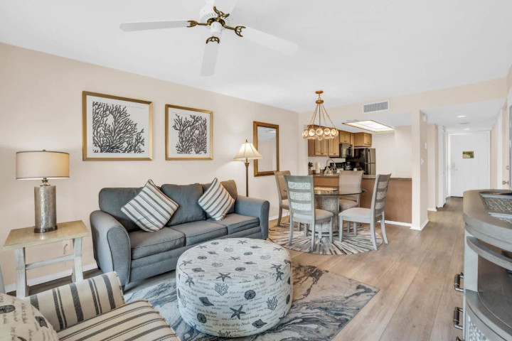 First Floor With Lake Views - Naples, FL