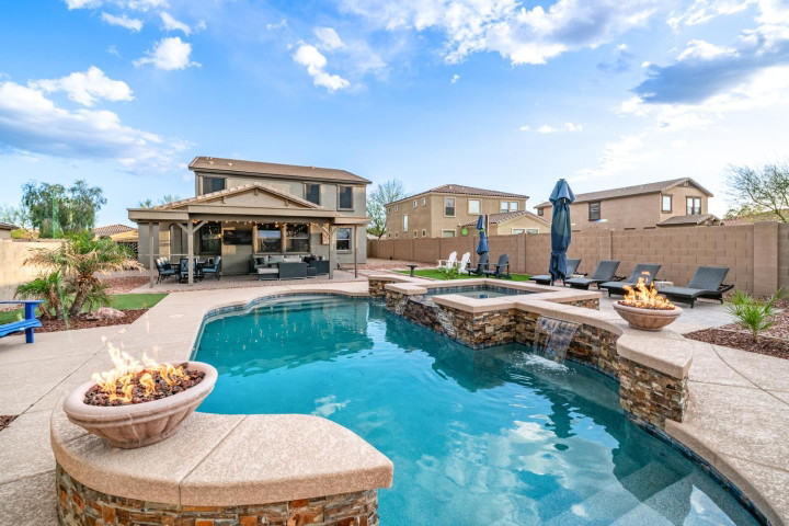 Pool & Patio: Family-friendly Goodyear Home! - Arizona