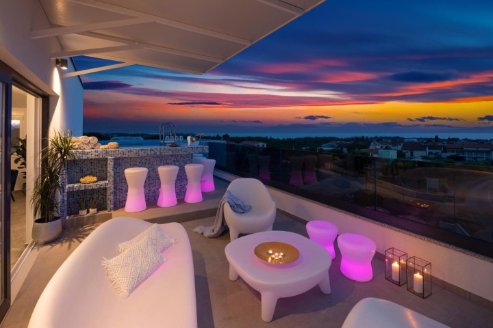 Penthouse Blue Horizon- A Luxury Penthouse With Infinity Pool, Hot Tub, Sauna And Sea Views! - Poreč