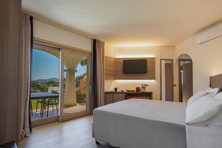 Your Lovely And Elegant Home With Garden Sea View - La Maddalena