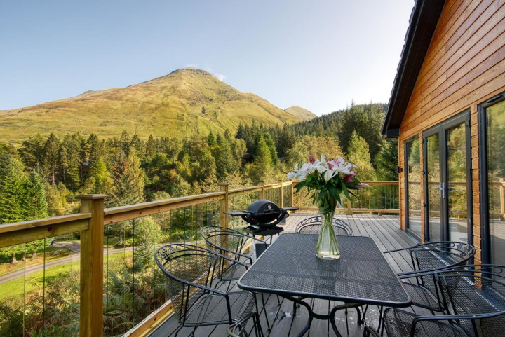 Stunning 5 Star Lodge With Loch And Mountain Views - Loch Lomond, United Kingdom