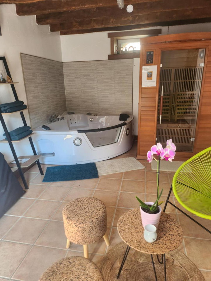 Gîte L'étable Détente Salle Spa En Supplement - Mayenne