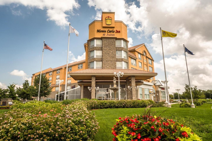 Monte Carlo Inn & Suites Downtown Markham - Toronto