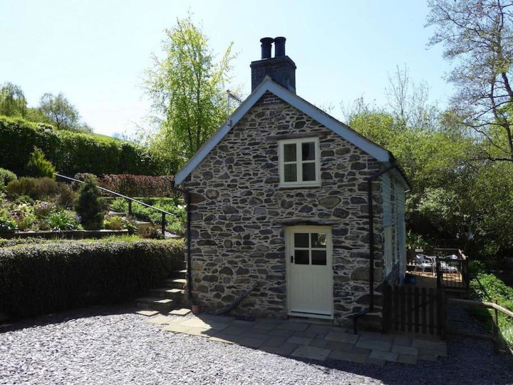Hafannedd Cottage - Riverside Views - Ruthin