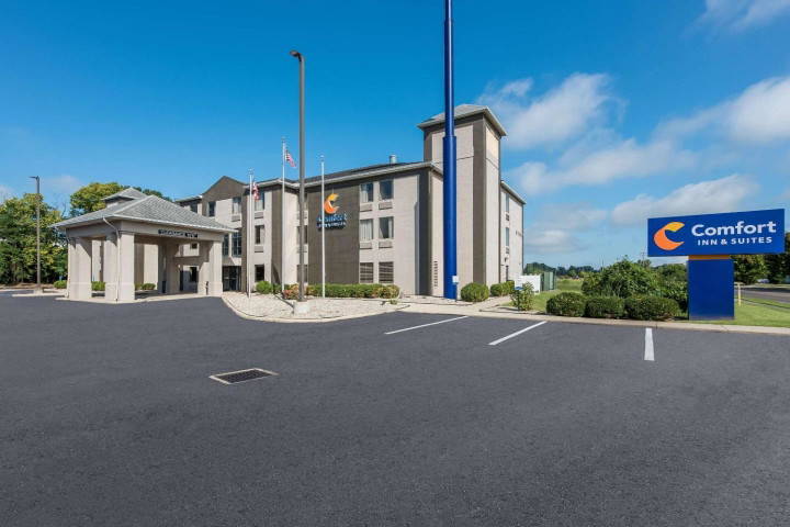 Comfort Inn & Suites Tipp City Dayton North I-75 - Dayton, OH