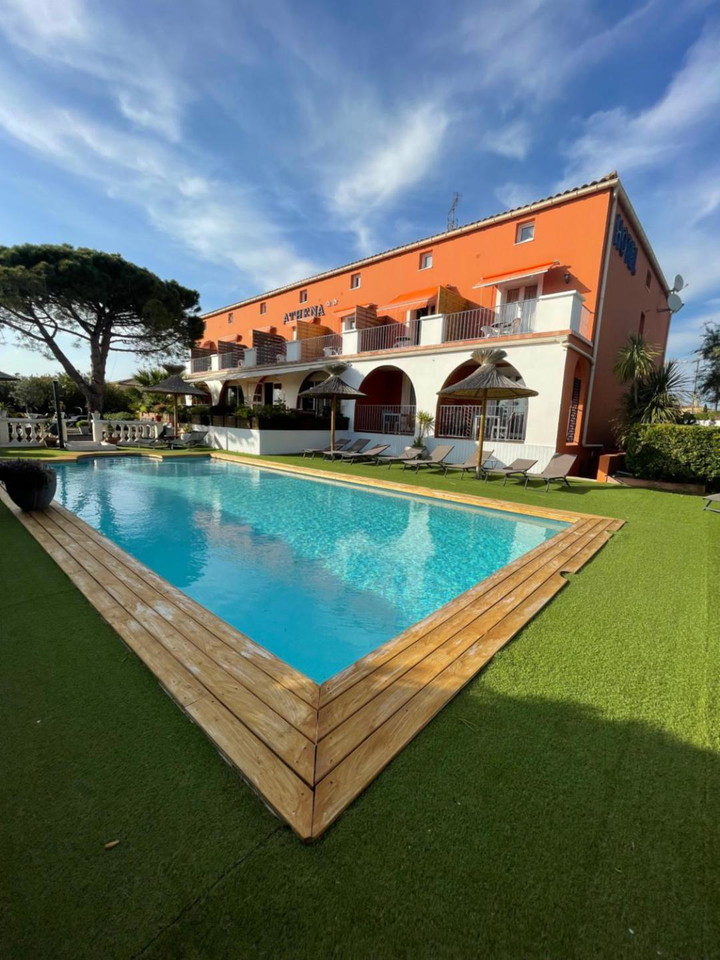 Hôtel Athéna - Vias