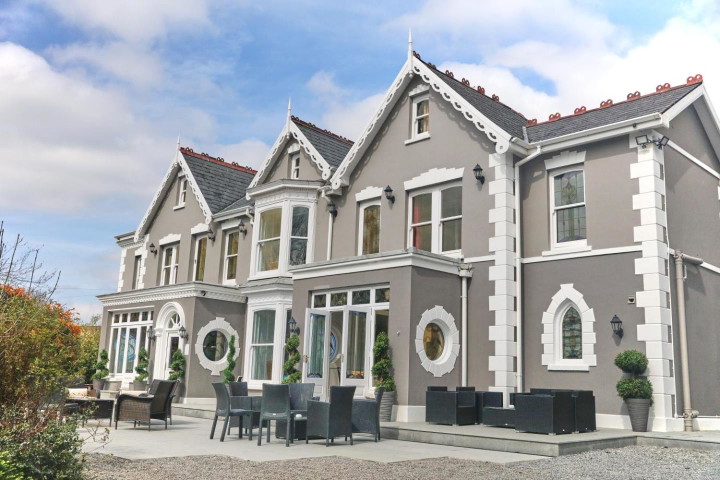 Llwyn Country House - Burry Port