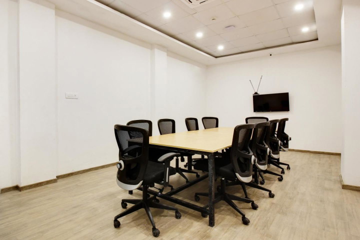 Super Townhouse Moosapet Rcc Prime - Karnataka