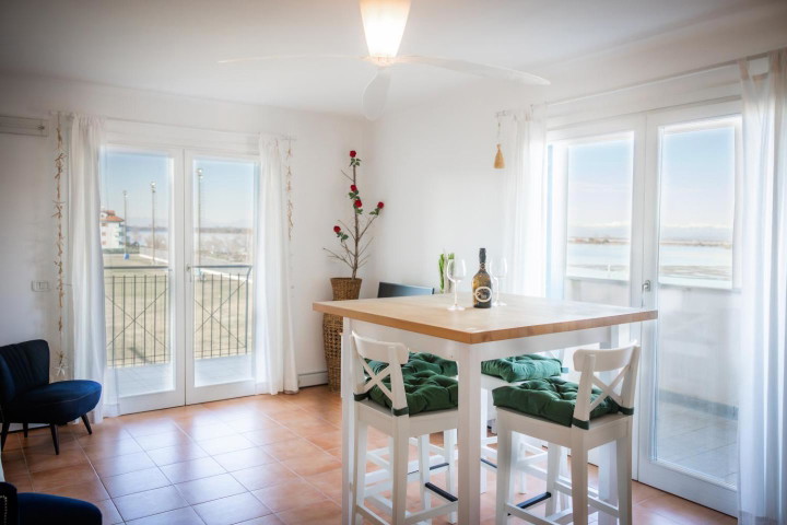 Casa Bellucci - Stilvolles Familienapartment Mit Meerblick & Großem Balkon - Grado