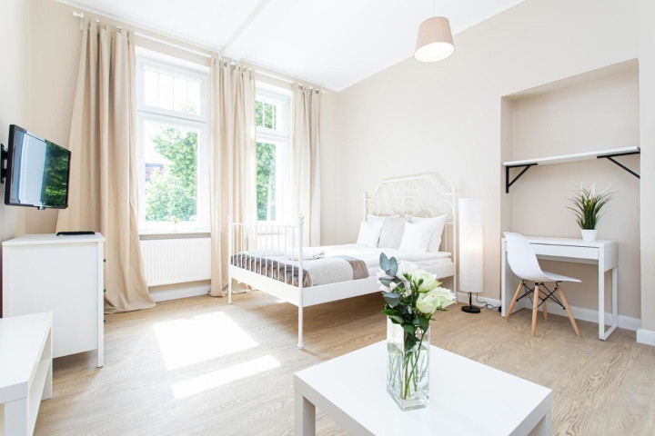 Riviera Rooms - Poland