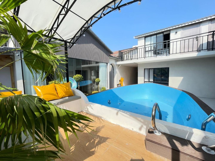Yanmu Homestay, Yinhai District, Beihai City - China