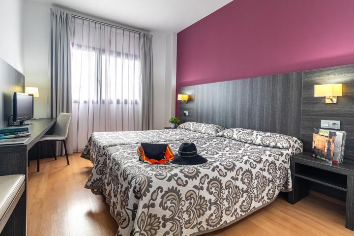 Hotel Abades Via Norte - Miranda de Ebro