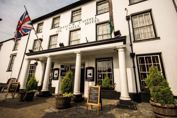 The Castle Hotel - Ceredigion