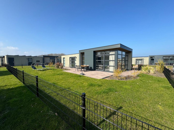 Enkhuizer Strand Chalet Hafenplätzchen Mit Zaun Haus Nr 244 - Enkhuizen