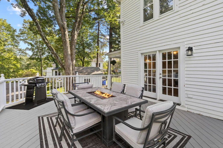 Prime West Hartford Center Location: Historic Gem - Hartford, CT