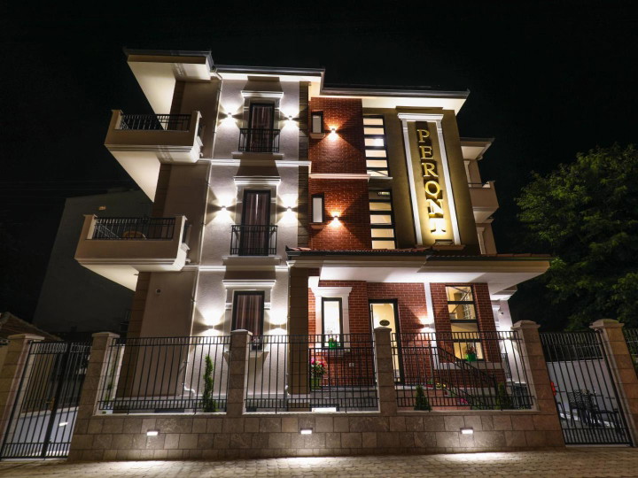 Hotel Peroni - Korçë