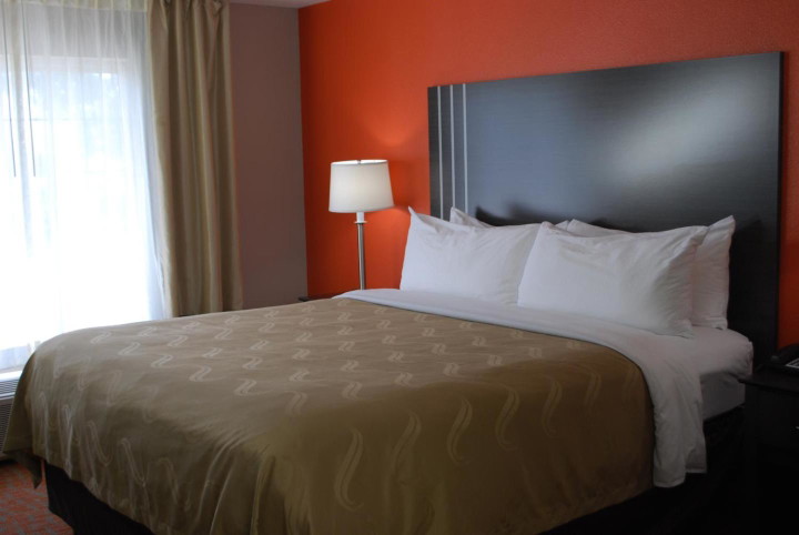 Quality Inn & Suites Fresno Northwest - アメリカ フレズノ, CA