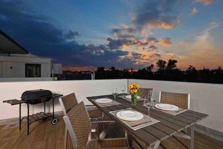 Big Lucky Home In Laguna Park - 푸켓
