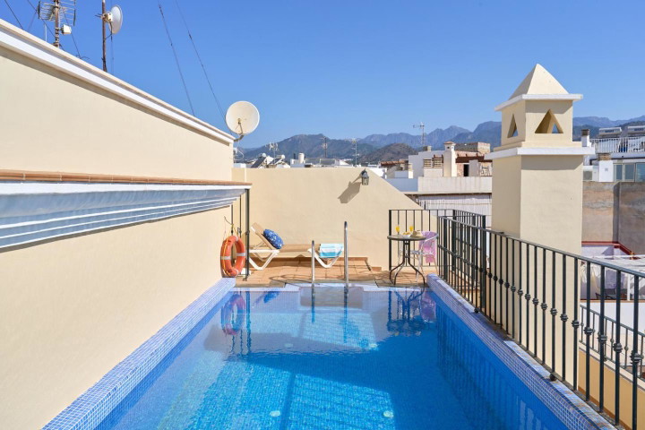Apartamentos Nerjaluna - Nerja