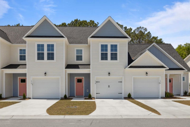 Modern Retreat Minutes To Emerald Isle Beach Villa - Swansboro, NC