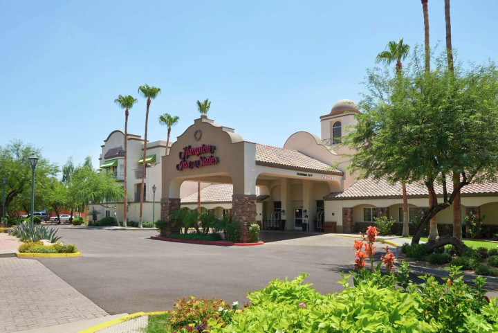 Hampton Inn & Suites Phoenix/scottsdale - Phoenix, AZ