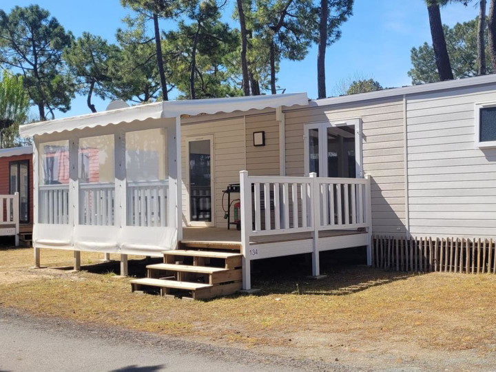 Mobil Home Avec Terrasse à Saint-jean-de-monts - Api-1-52-1175 - La Barre-de-Monts