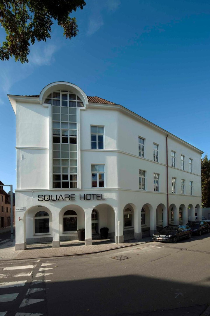 Square Hotel - Kuurne