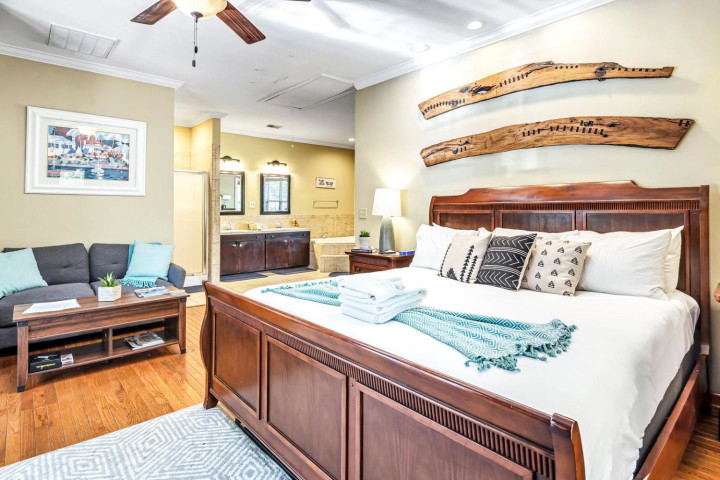 Island Nest - Charleston, SC
