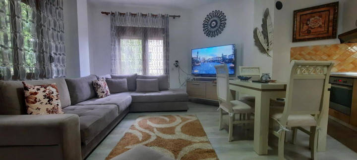 Fjori's Apartment - Korçë