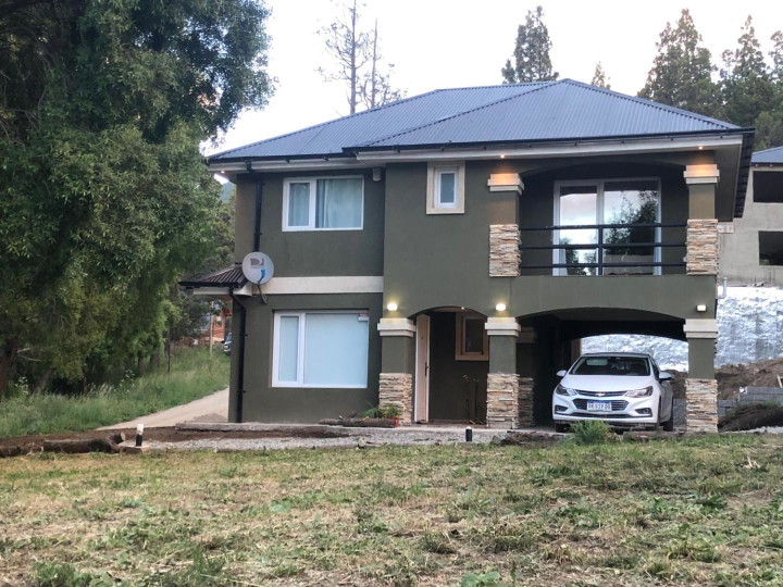 Casa Altos De Quinchahuala En Barrio Privado Bariloche - Argentina