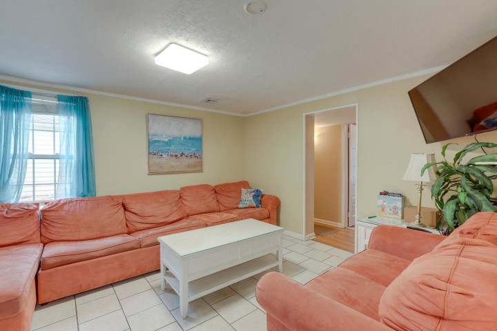 < 1/2 Mi To Beach: Wildwood Getaway W/ Patio! - New Jersey
