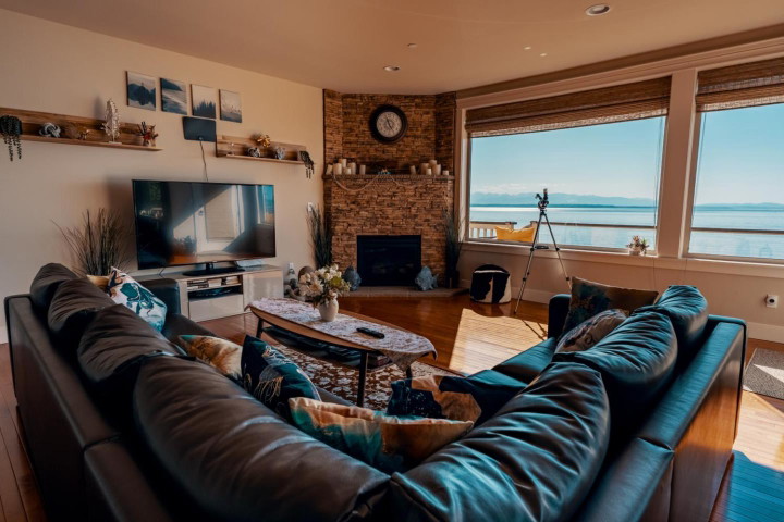Stunning House With Views Of Puget Sound! Ideal For Family Reunions - Edmonds, WA