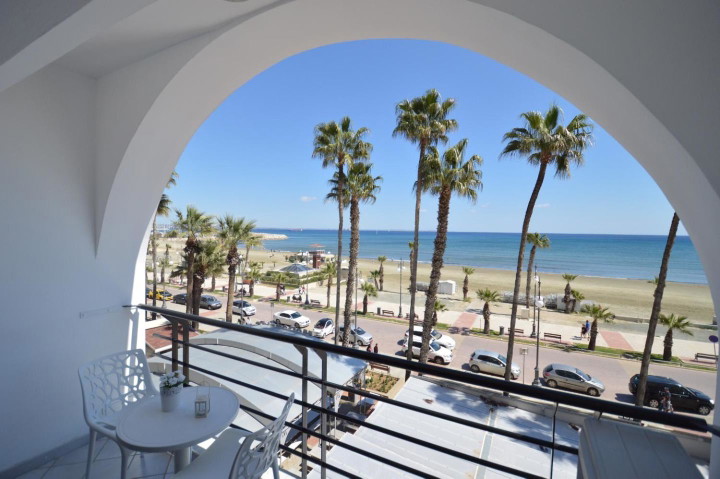 Krasas Beach Apartment Rentals - Larnaca