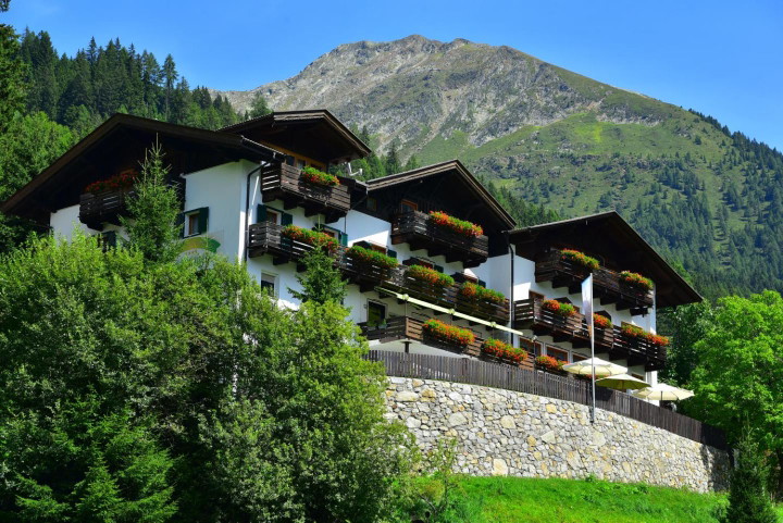 Hotel Jägerhof - Ratschings