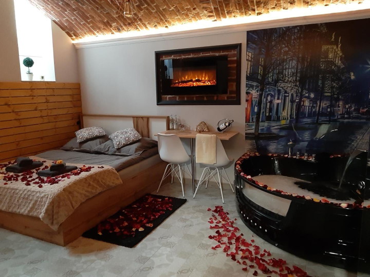 Underground Jacuzzi Rooms - Krakow