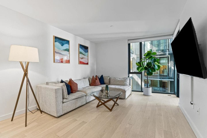 Pearl Coast - Modern 2br With Rooftop Pool & Views - Topanga, CA